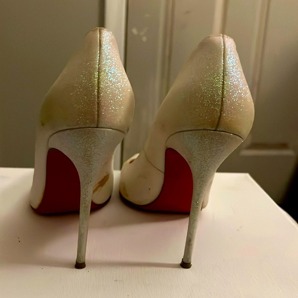 Christian Louboutin | Shoes | Christian Louboutin Red Bottoms ...